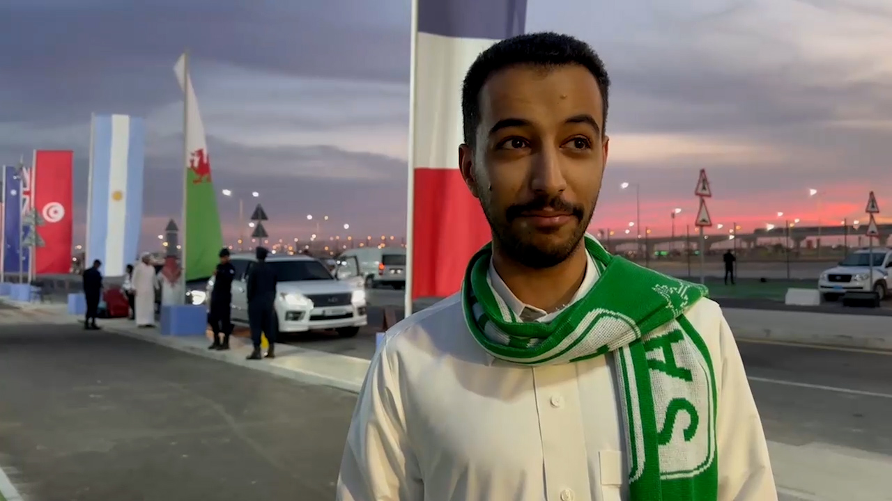 هوادار عربستانی تیم ملی ایران امیدوارم امشب ایران ببرد ویدیو ورزش سه