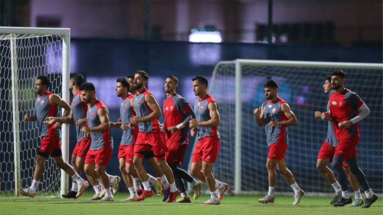 تمرین پرسپولیس در دبی با حضور اورونوف | ویدیو ورزش سه